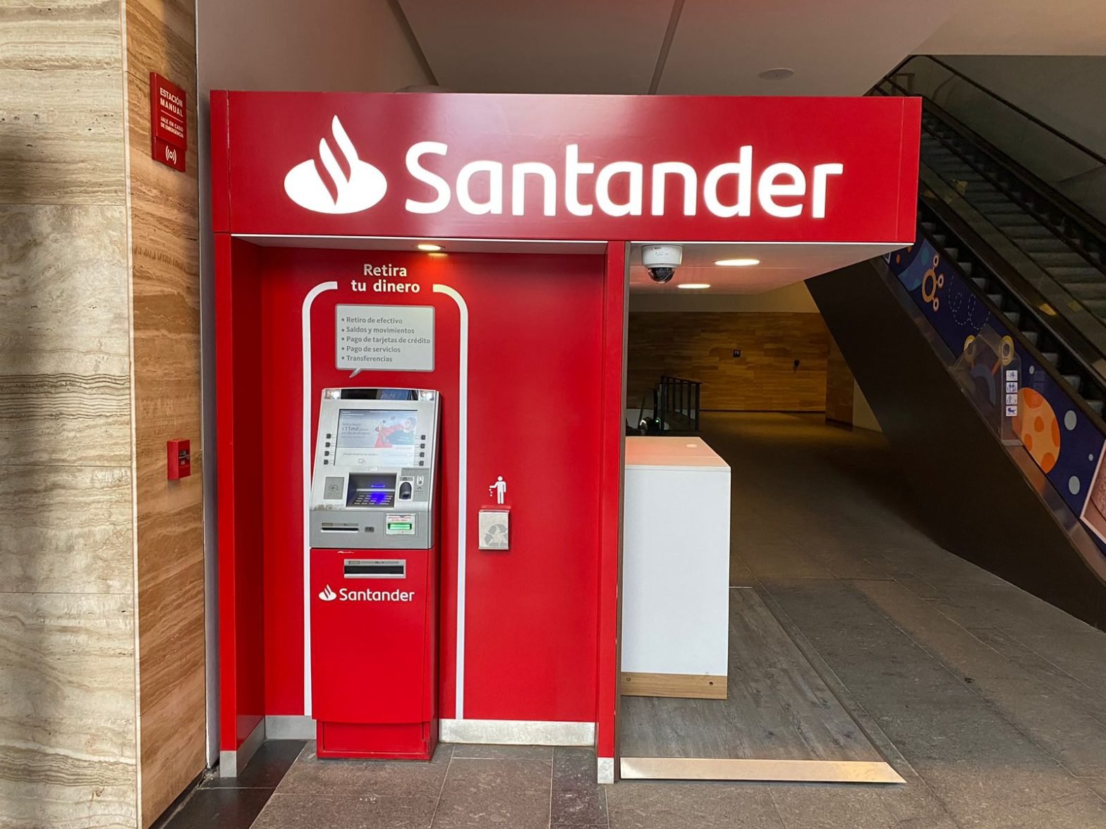 CAJEROS SANTANDER – Midtown Jalisco